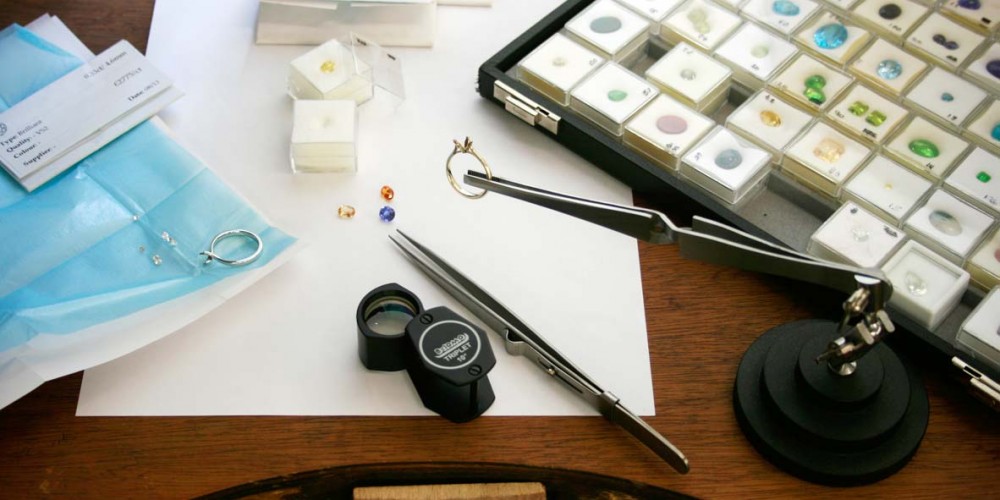 Bespoke workshop - Handmade fine Jewellery by expert goldsmiths