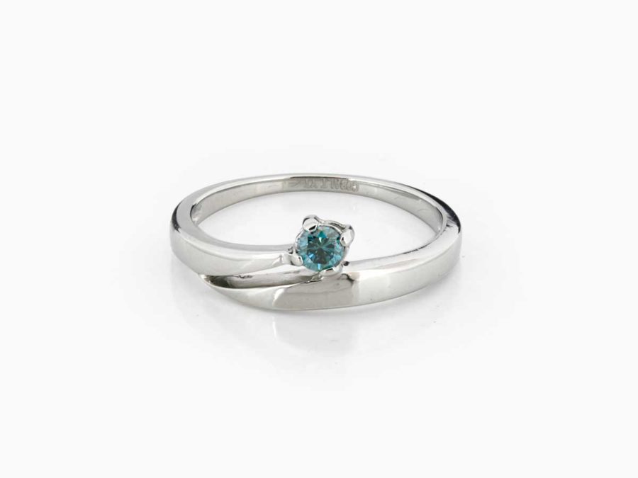 Bespoke-blue-diamond-ring - TheJewelleryWorkshop